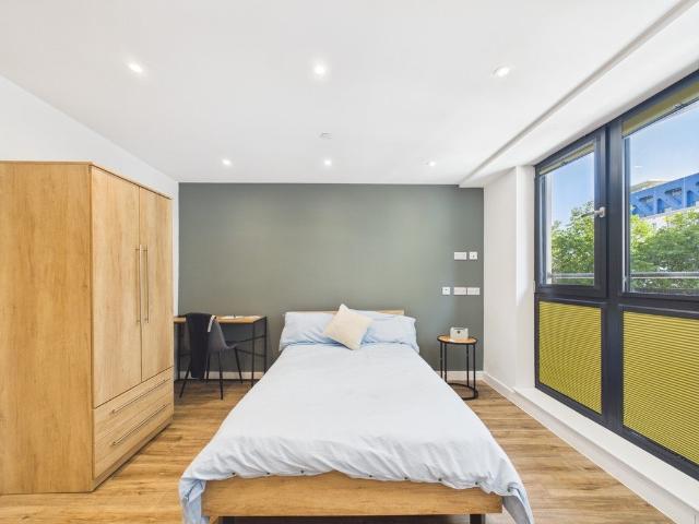 Apartment at Cherry Lane, Bristol