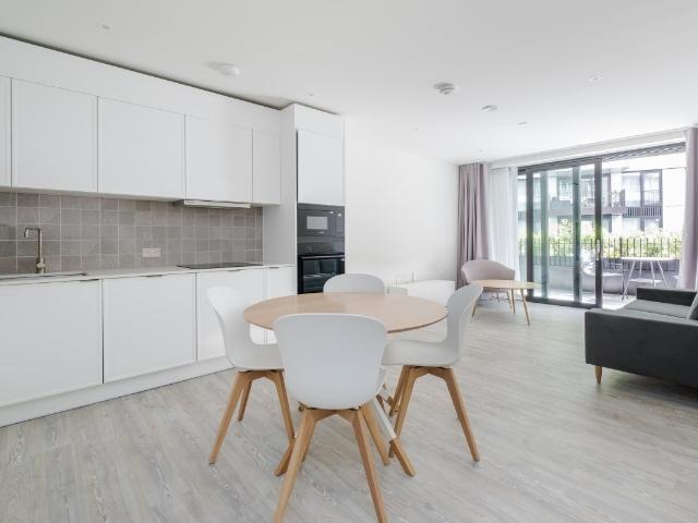 Apartment at Cherry Park Lane, Greater London