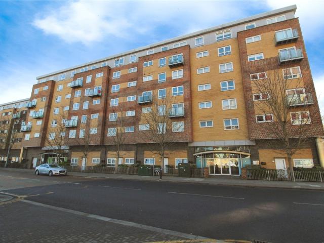 Apartment at Cherrydown East, Basildon