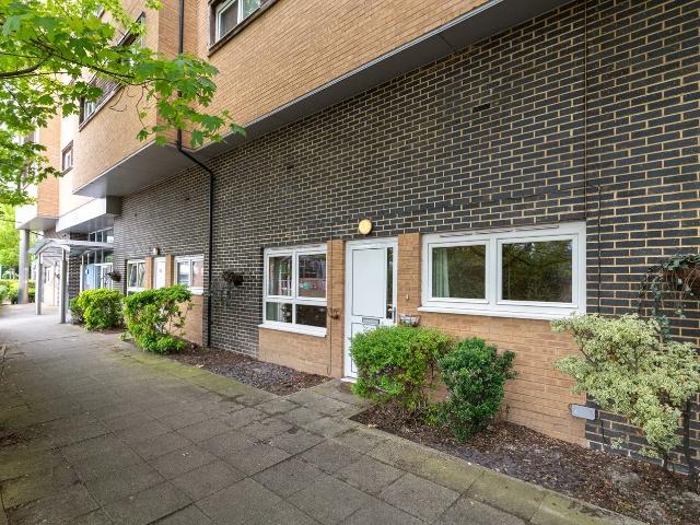 Apartment at Cherrydown East, Basildon