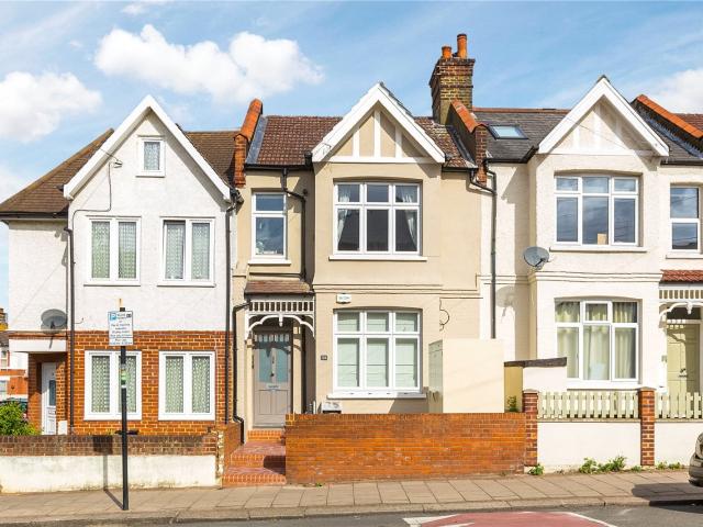 Apartment at Chertsey Street, Greater London