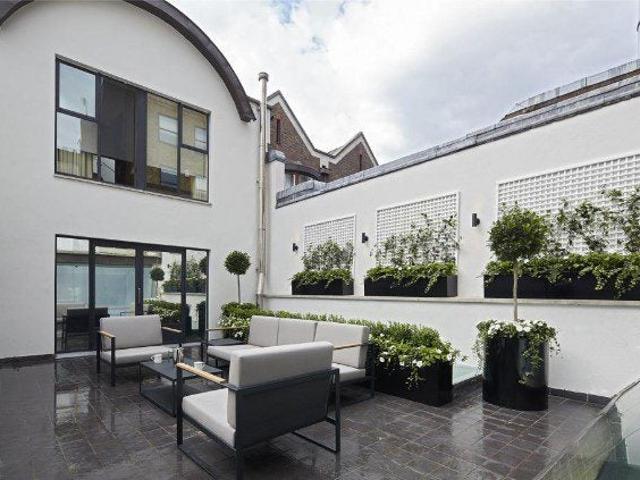 Apartment at Cheval Place, City of Westminster