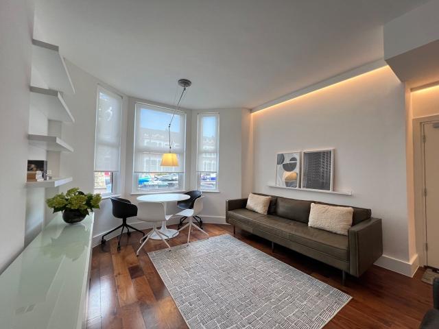 Apartment at Chevening Road, Greater London