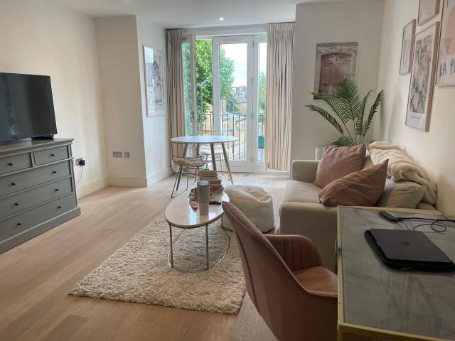 Apartment at Chevening Road, Greater London