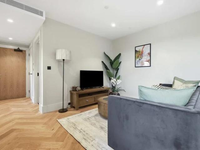 Apartment at Cheyne Walk, Greater London