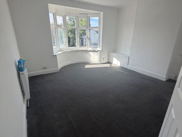 Apartment at Chigwell Road, Greater London