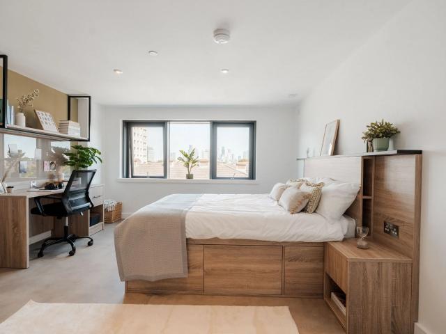 Room at Childers Street, Greater London
