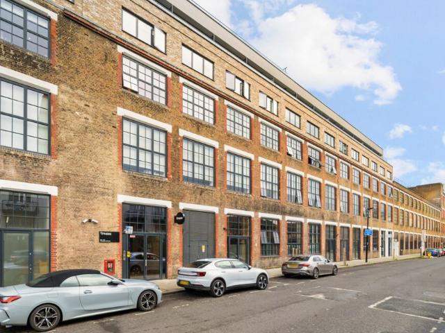 Apartment at Childers Street, Greater London