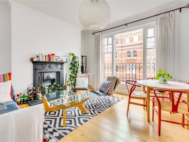 Apartment at Chiltern Street, City of Westminster
