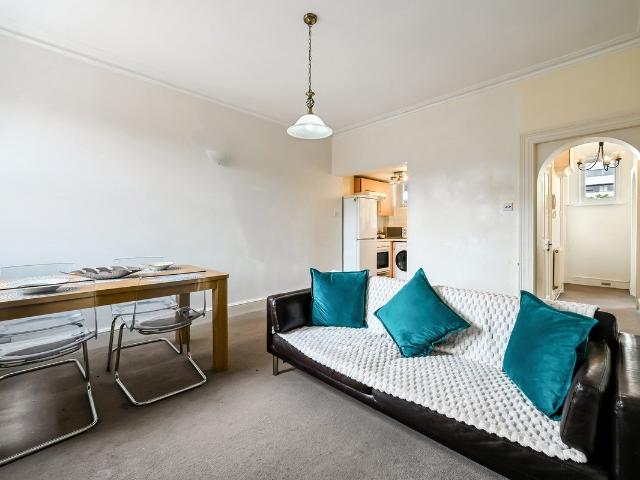 Apartment at Chiltern Street, City of Westminster