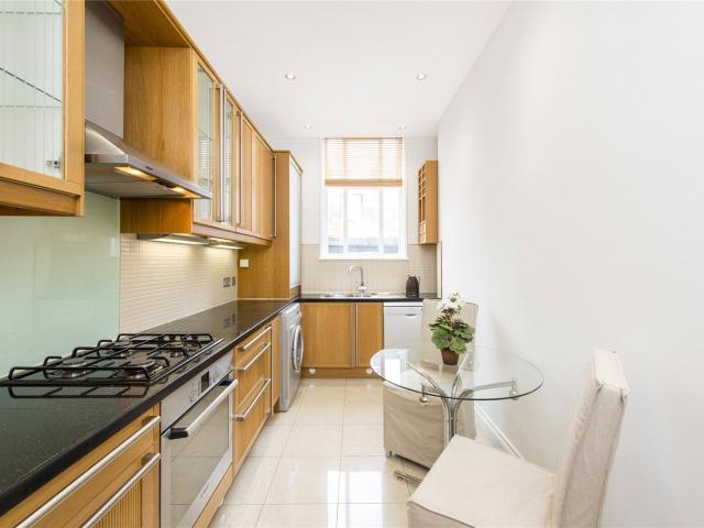 Apartment at Chiltern Street, City of Westminster