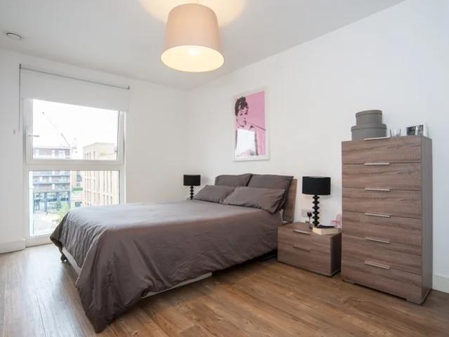 Apartment at Chilton Grove, Greater London