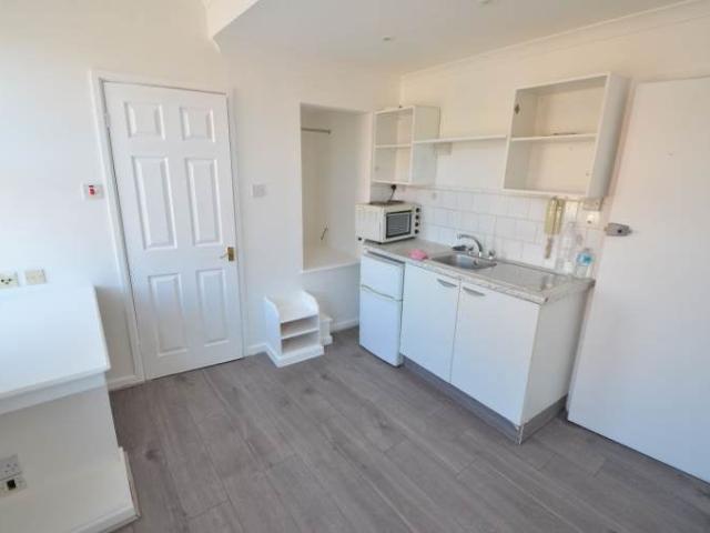Apartment at Chingford Road, Greater London