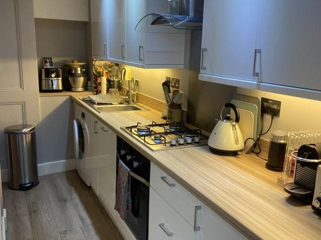 Apartment at Chiswick High Road, Greater London