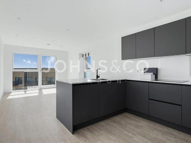 Apartment at Chiswick High Road, Greater London