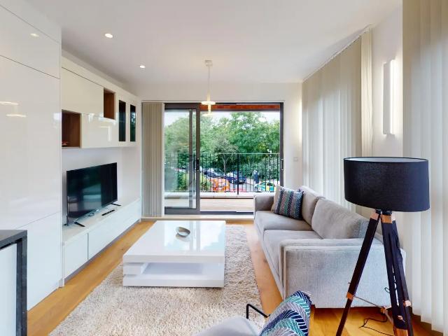 Apartment at Chiswick High Road, Greater London