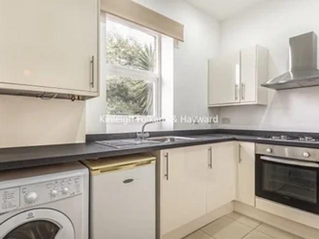 Apartment at Chiswick High Road, Greater London