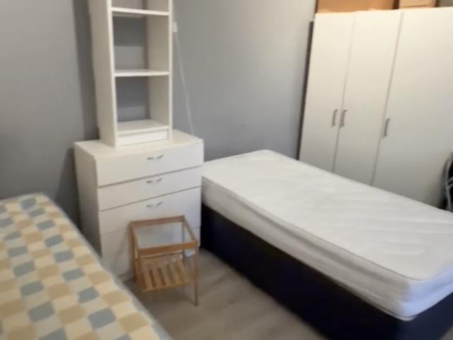 Apartment at Chiswick Roundabout, Greater London
