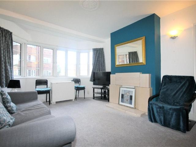Apartment at Chiswick Village, Greater London