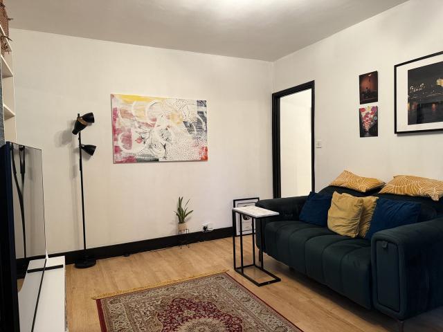 Apartment at Chiswick Village, Greater London