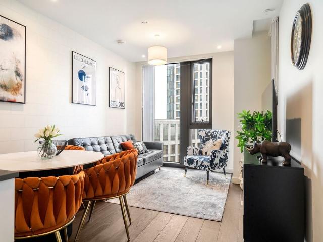 Apartment at Christchurch Road, Greater London