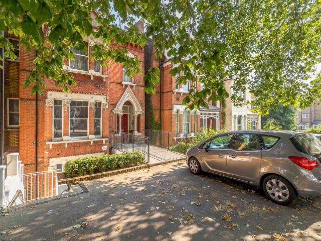 Apartment at Christchurch Road, Greater London