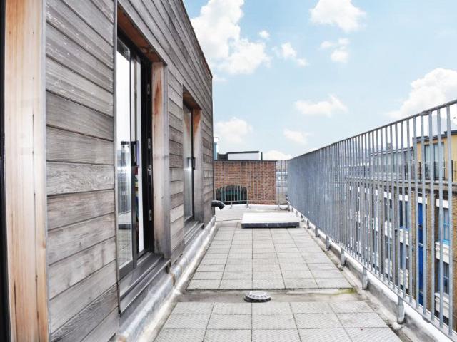 Apartment at Christina Street, Greater London