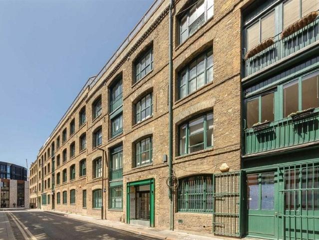 Apartment at Christina Street, Greater London