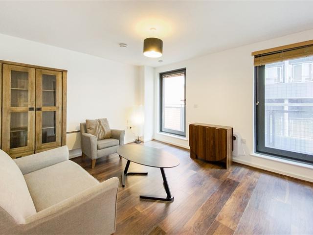 Apartment at City Avenue, Hyde