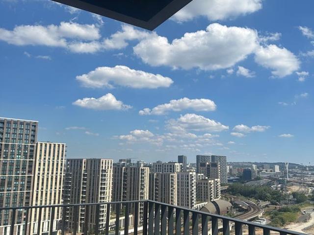 Apartment at City Island Way, Greater London