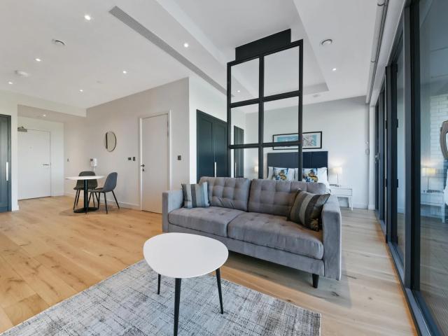 Apartment at City Island Way, Greater London