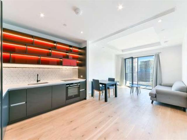 Apartment at City Island Way, Greater London