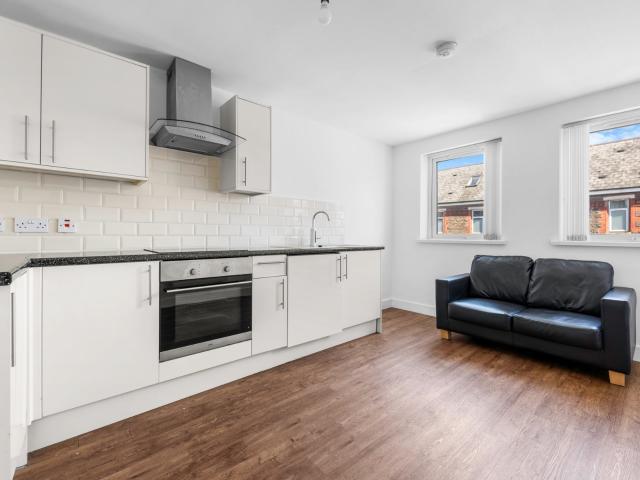 Apartment at City Road, Cardiff