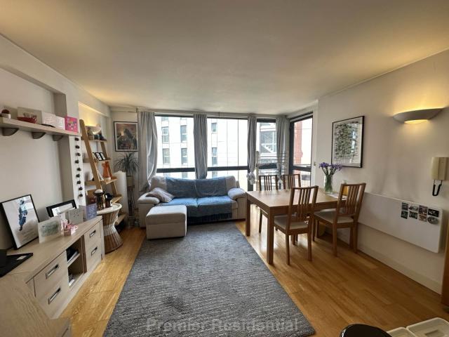 Apartment at City Road East, Manchester
