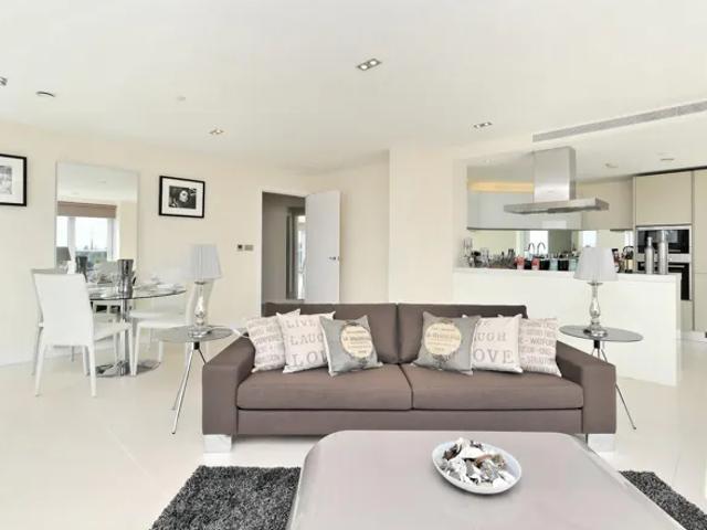 Apartment at City Road, Greater London