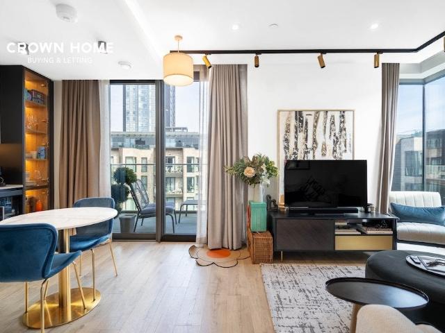 Apartment at City Road, London