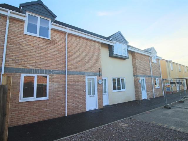 Apartment at Cinderford Close, Bristol