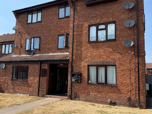 Apartment at Circuit Close, Willenhall