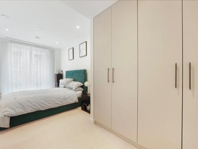Apartment at Circus Road, City of Westminster
