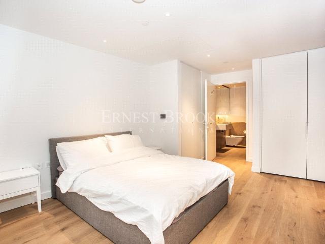 Apartment at Circus Road South, Greater London