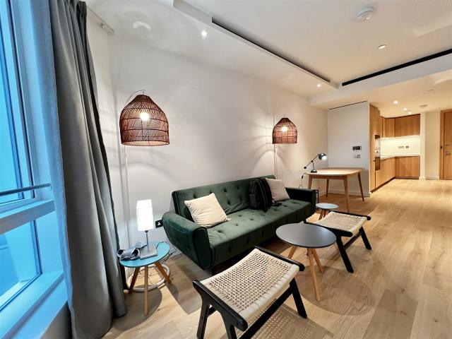 Apartment at Circus Road South, Greater London
