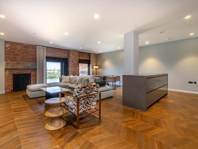 Apartment at Circus Road South, Greater London