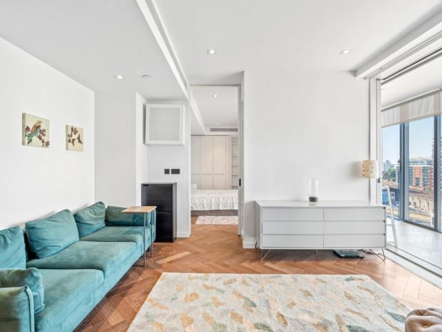 Apartment at Circus Road West, Greater London