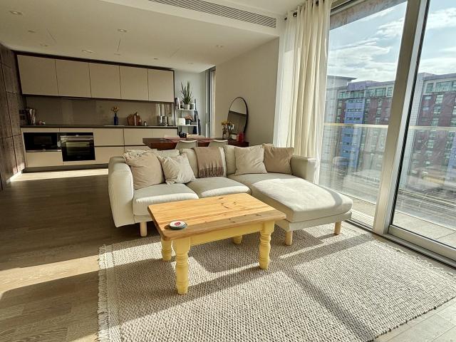 Apartment at Circus Road West, Greater London