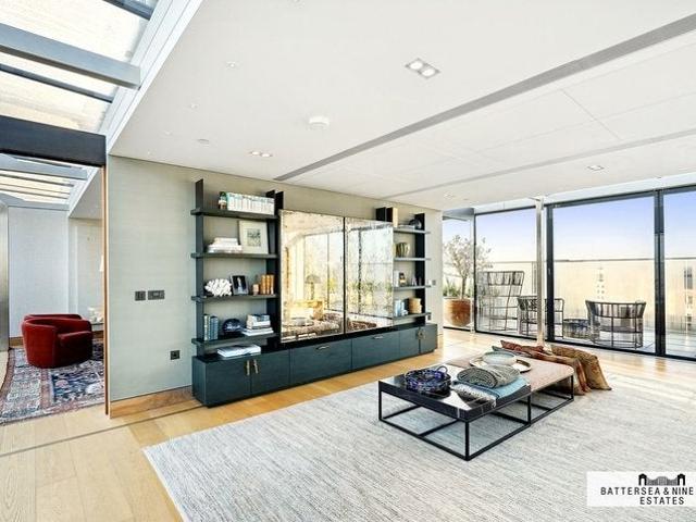Apartment at Circus Road West, Greater London