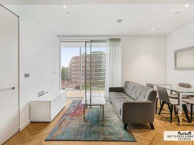 Apartment at Circus Road West, Greater London