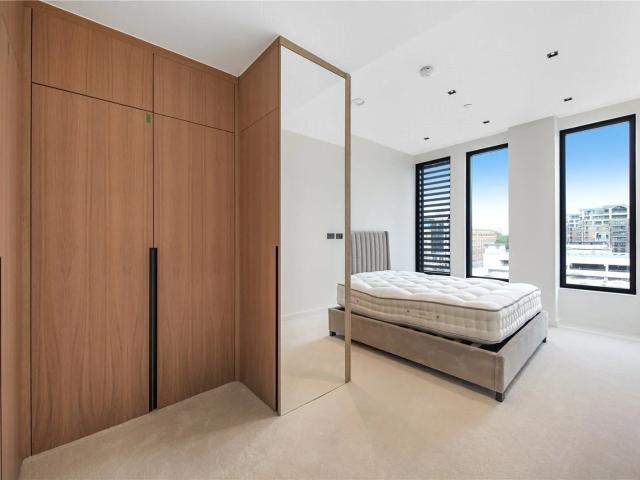 Apartment at Cluny Mews, Greater London