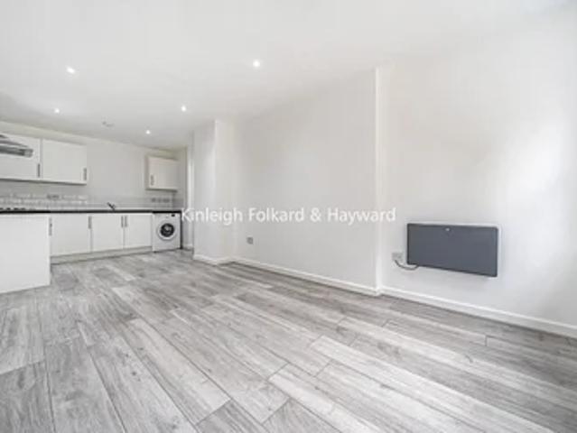 Apartment at Clyde Vale, Greater London