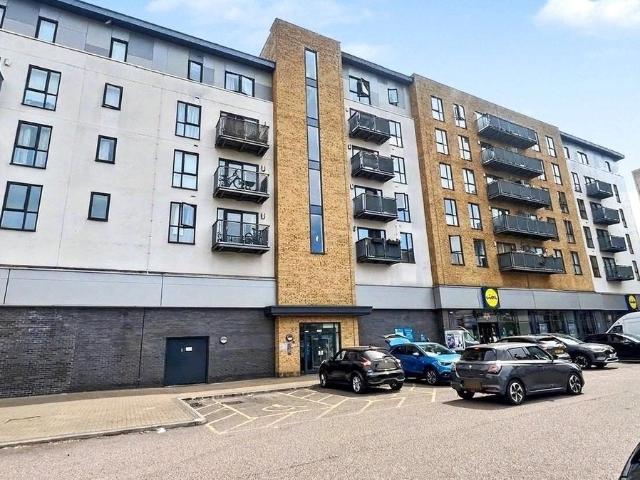 Apartment at Clydesdale Way, Greater London