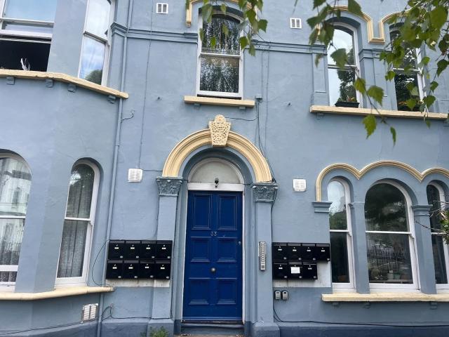 Apartment at Clytha Square, Newport